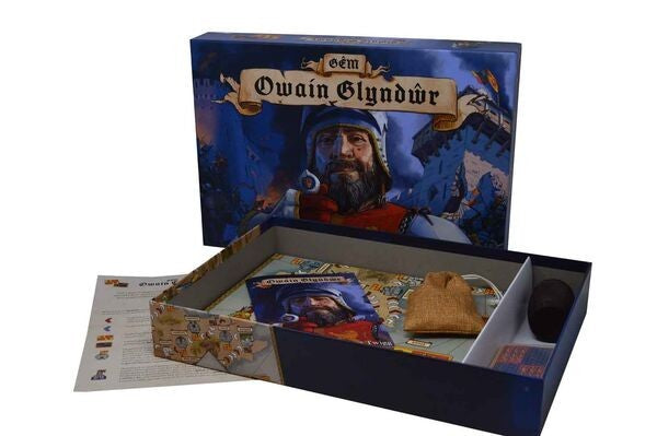 Gêm Owain Glyndŵr Board Game – Welsh High Street